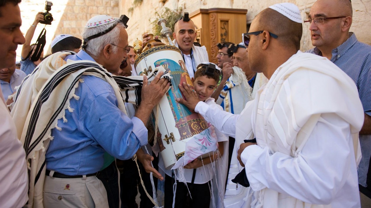 Parasha Yitro (Jethro): Burning Out for the Kingdom | Messianic Bible