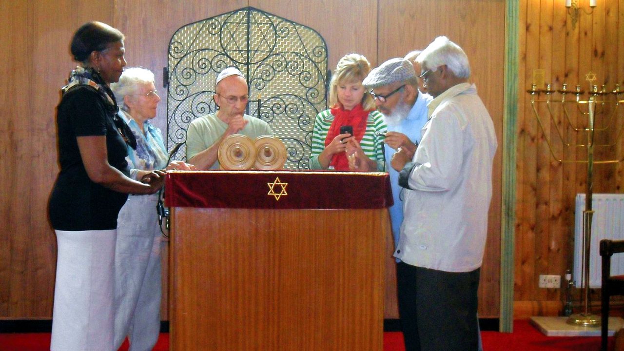 The Torah: The Heart and Rhythm of Jewish Life | Messianic Bible